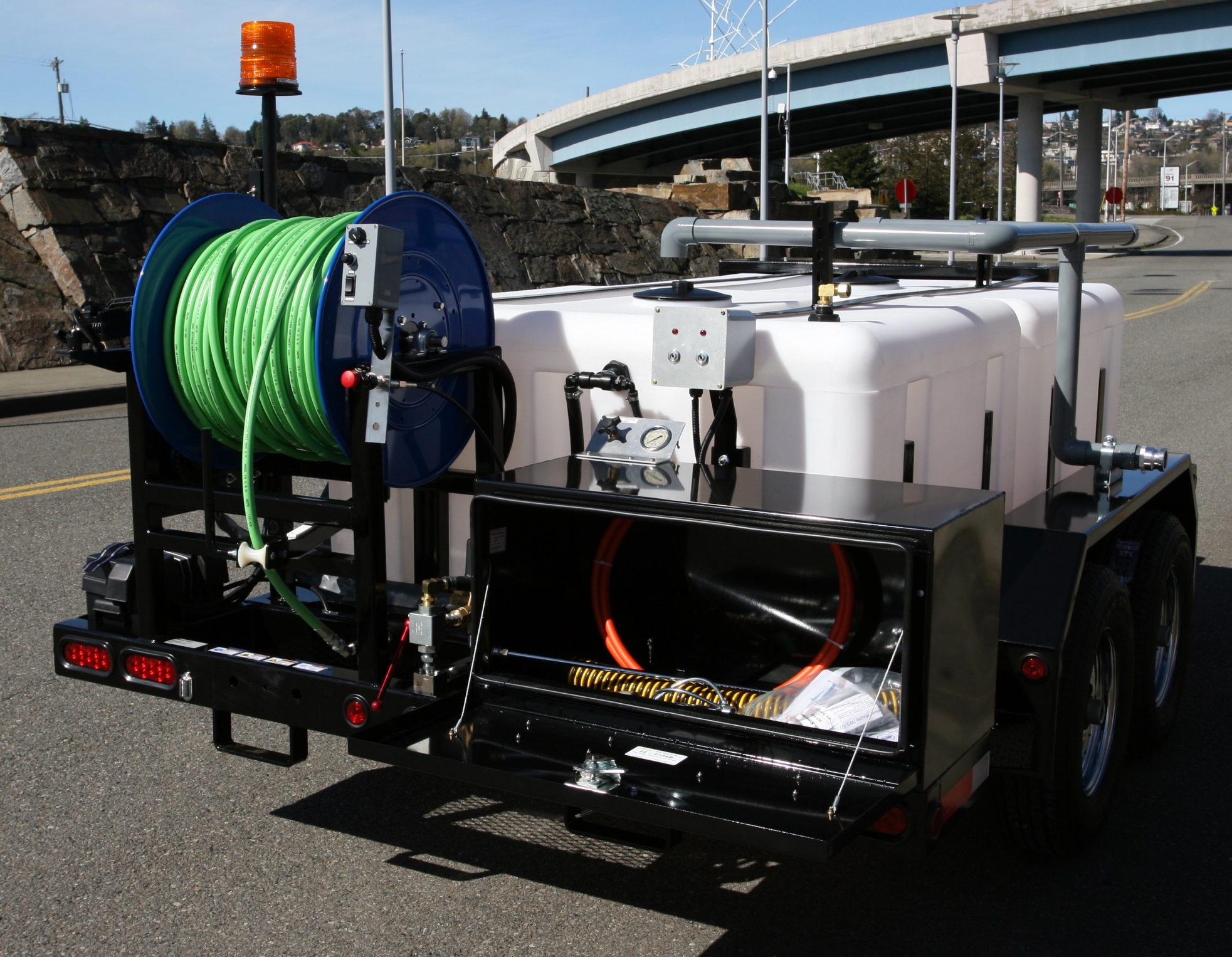 Eagle 600 Trailer Jetter | Manhole-to-Manhole Jetting